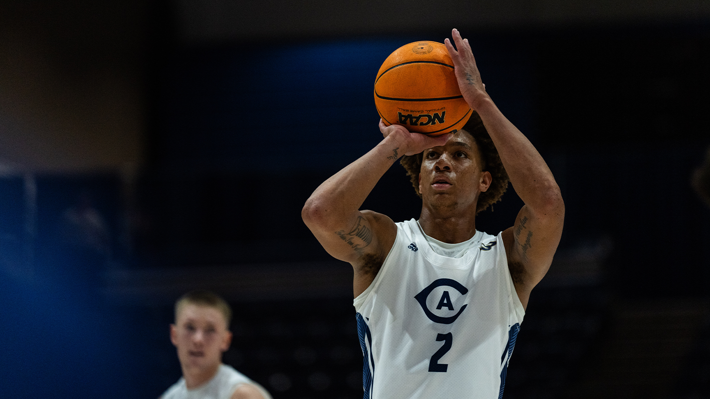 UC Davis Edged by Milwaukee, 81-79 - UC Davis Athletics