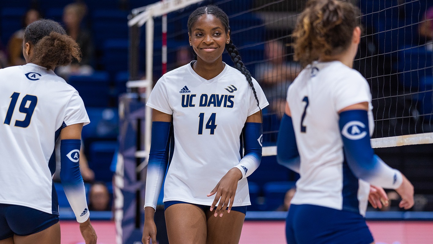 Shkhinah Tindsley - Women's Volleyball - UC Davis Athletics