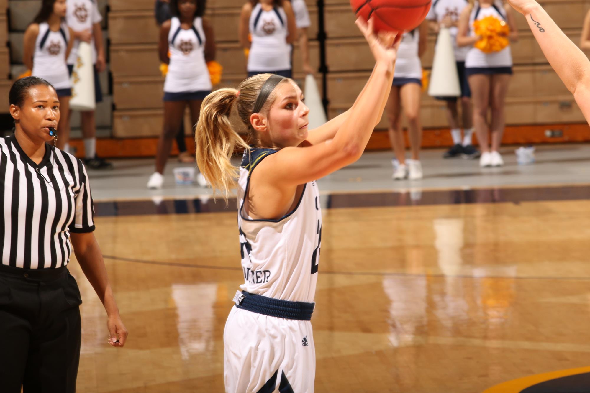 Autumn Baumgartner - Women's Basketball - UCI Athletics