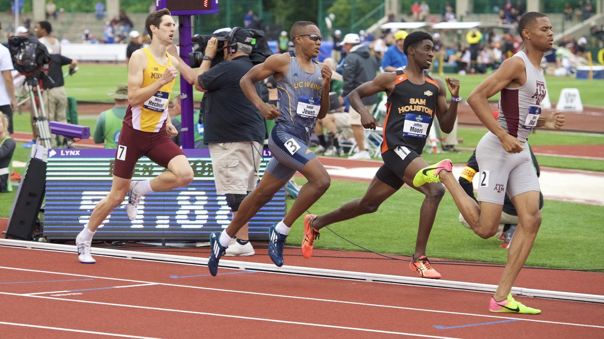 Isaiah Jewett - Men's Track & Field - UCI Athletics