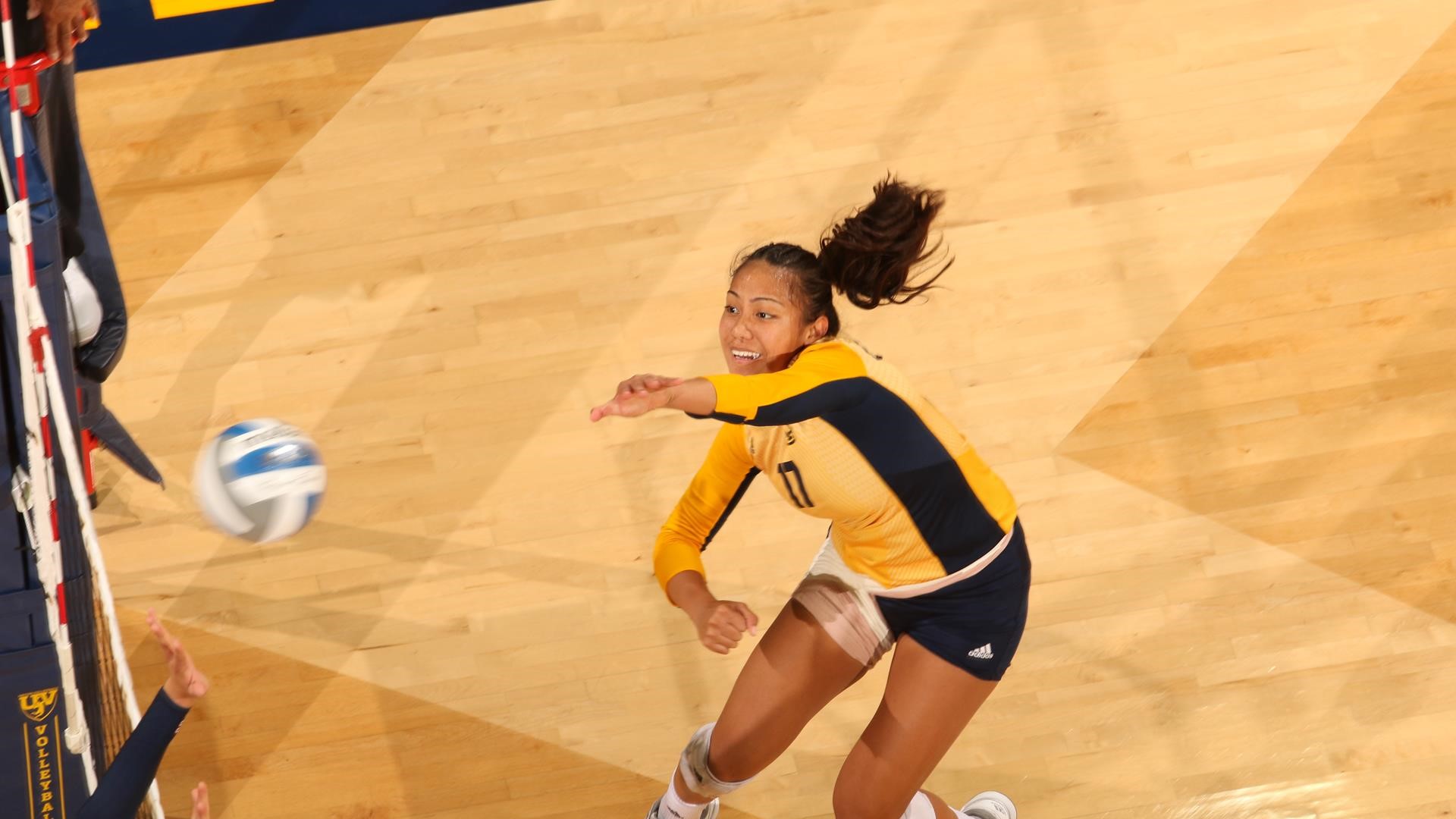 Harlee Kekauoha - Women's Volleyball - UCI Athletics