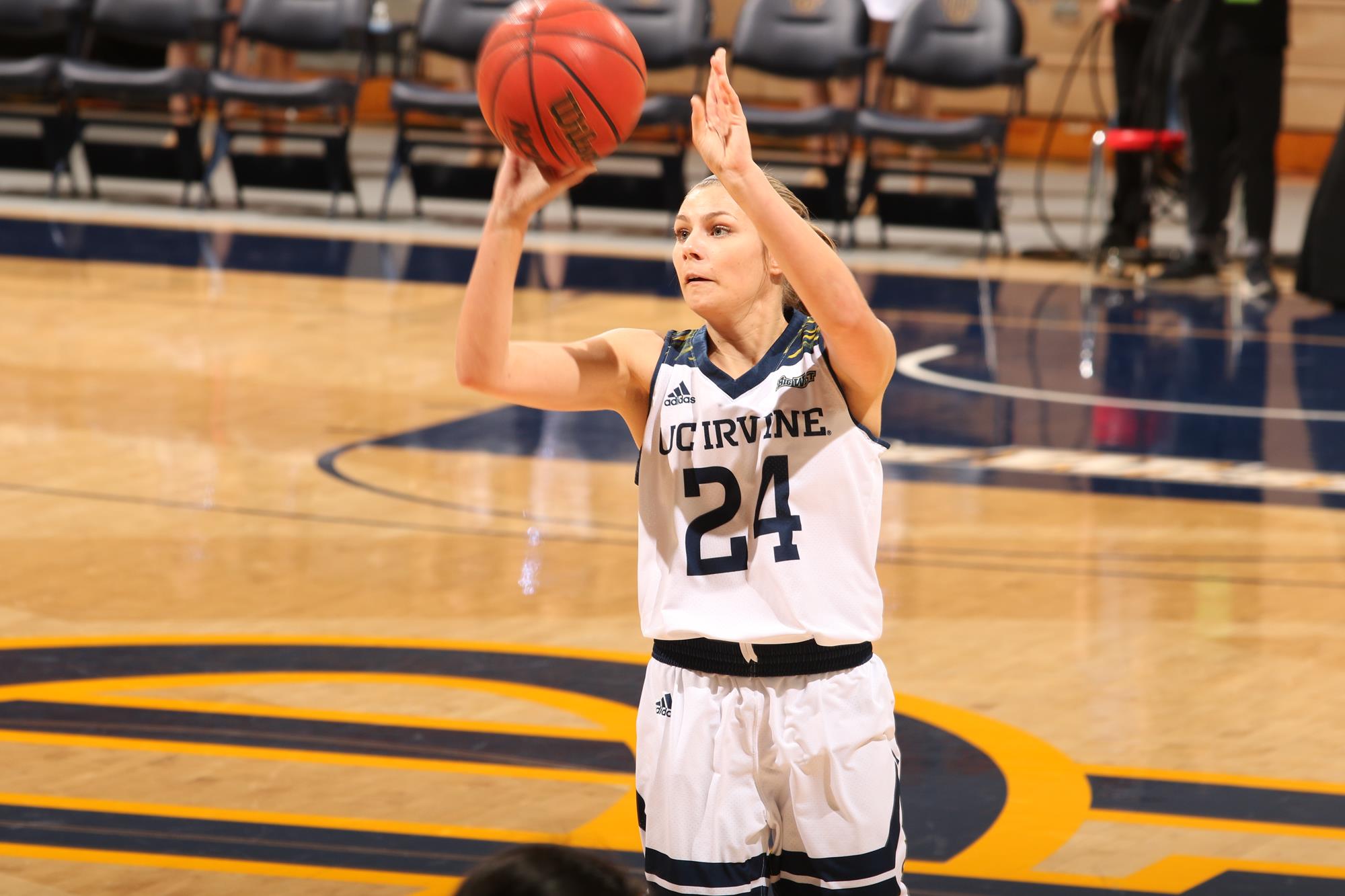 Autumn Baumgartner - Women's Basketball - UCI Athletics