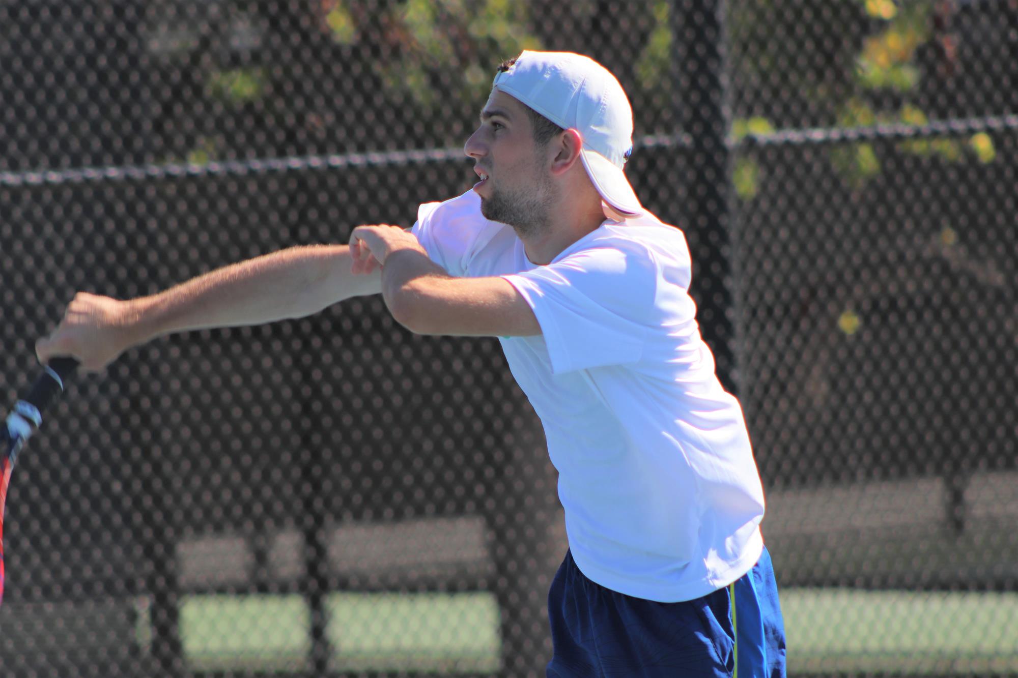 Mike Mkrtchian - Men's Tennis - UCI Athletics