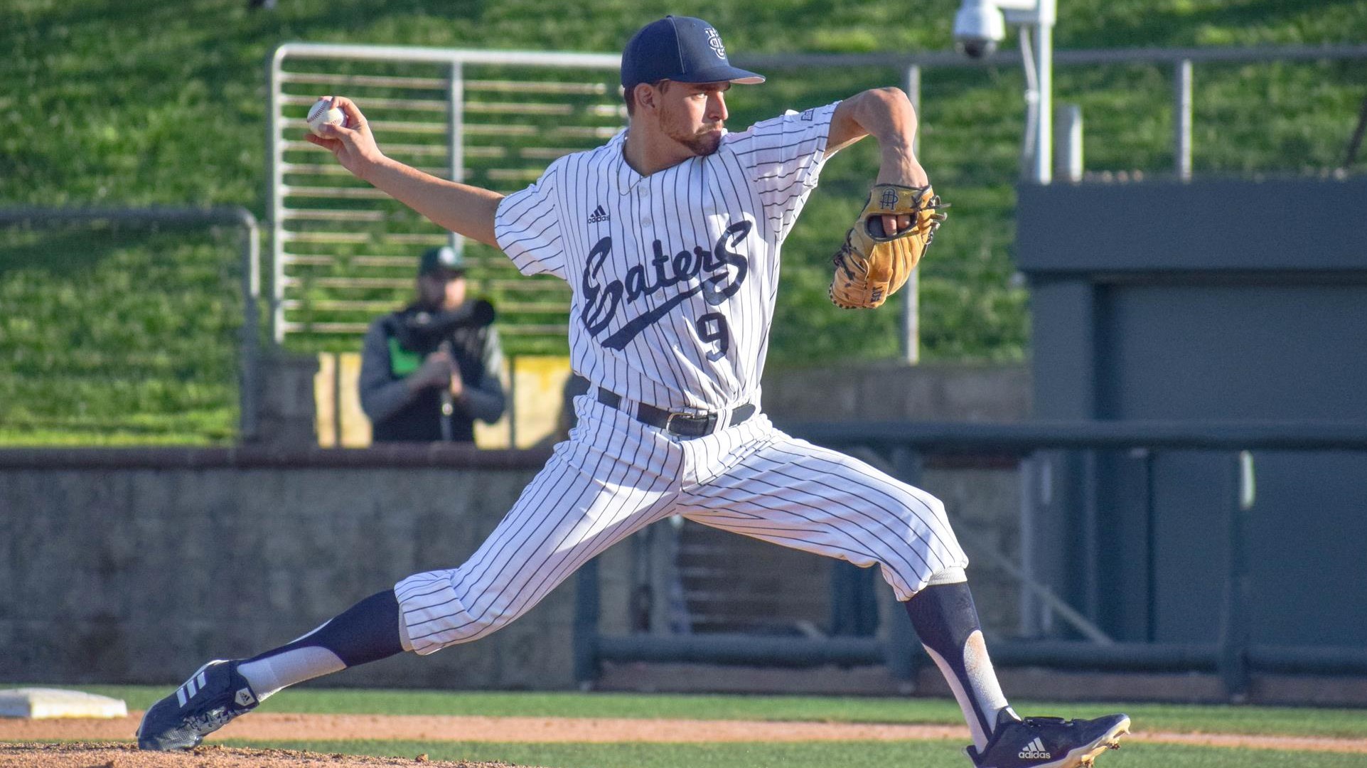 No. 16 Anteaters Drop First Series of 2019 at No. 19 UCSB - UCI Athletics