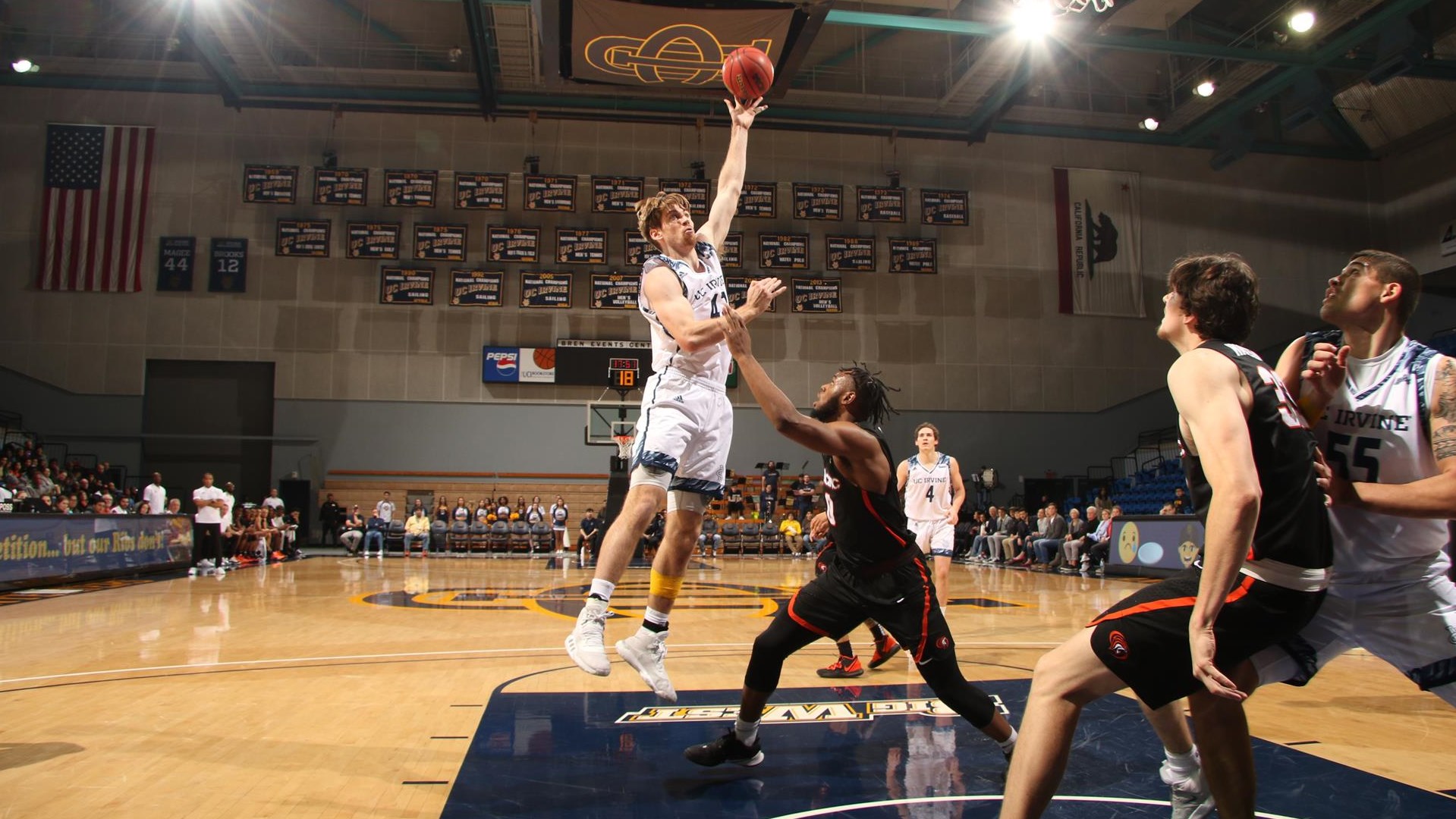 Tommy Rutherford - Men's Basketball - UCI Athletics