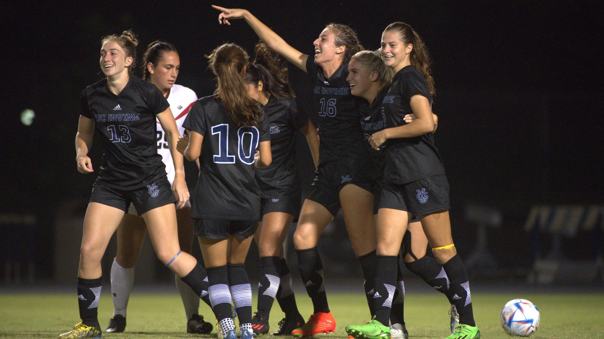 Amber Huff - Women's Soccer - UCI Athletics
