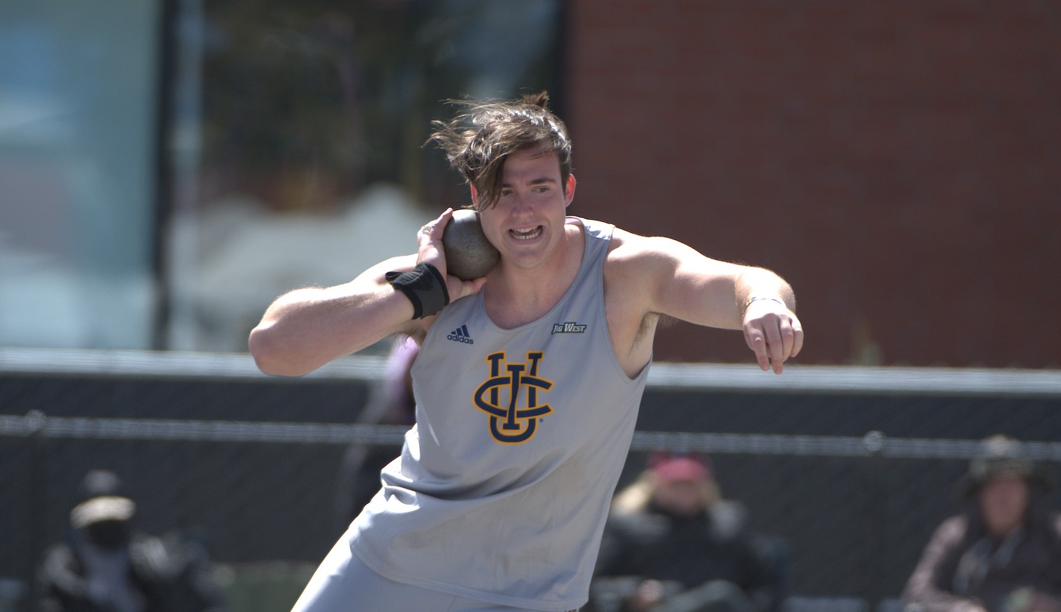 Noah Holm - Men's Track & Field - UCI Athletics