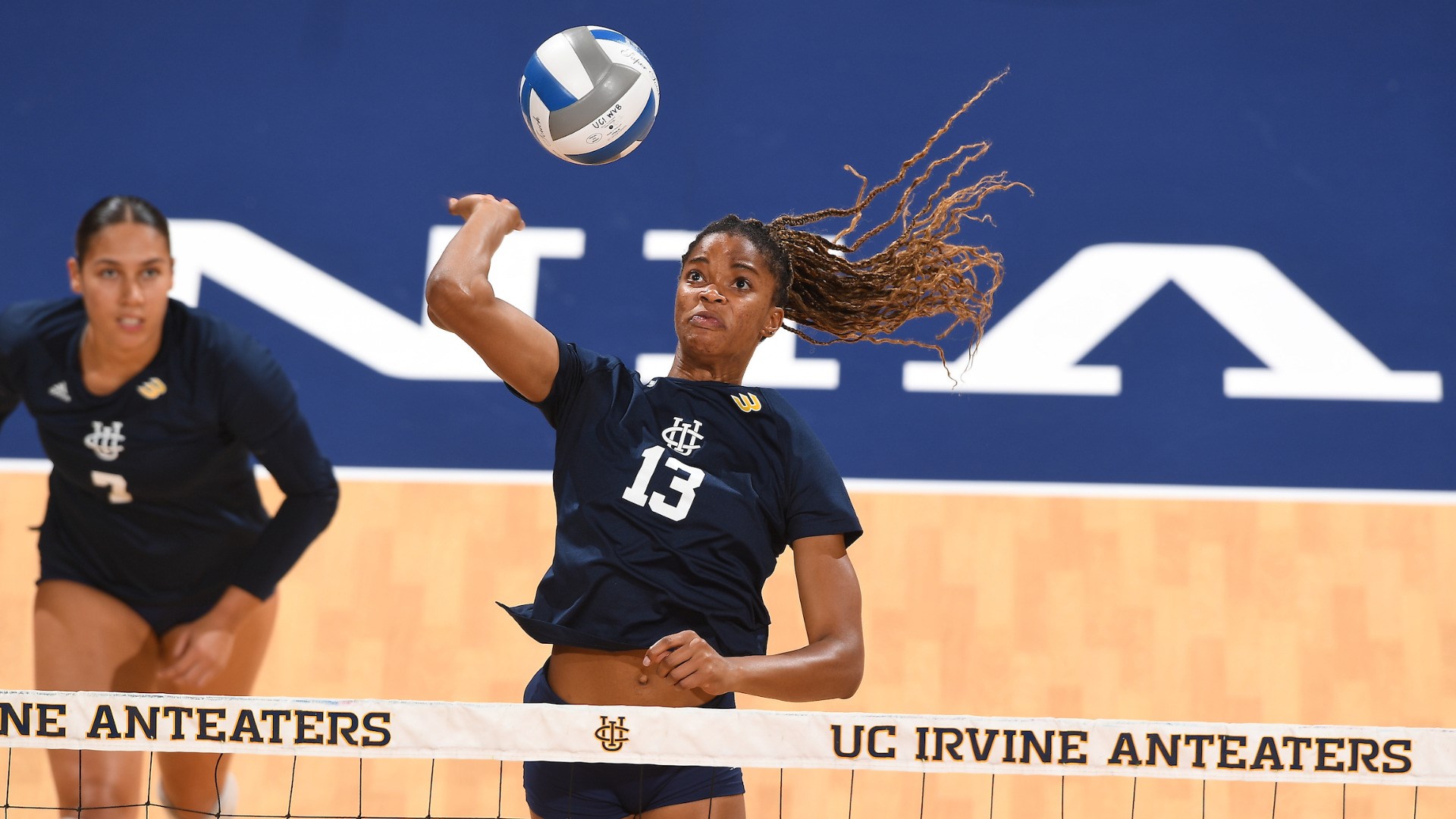 Onye Ofoegbu Dominates In Sweep Of Dartmouth - UCI Athletics