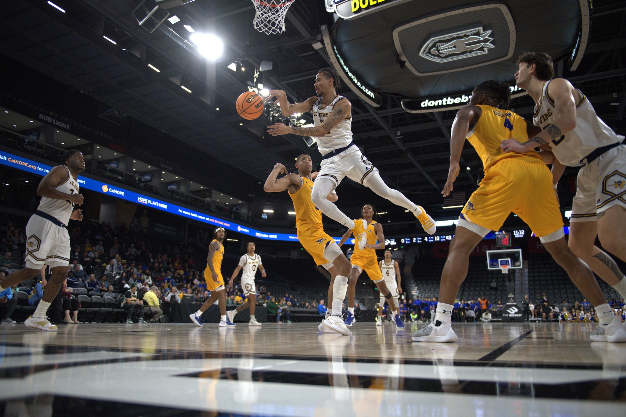 Anteaters Hot From Long Range In 75-51 Quarterfinal Win Over CSUB - UCI ...