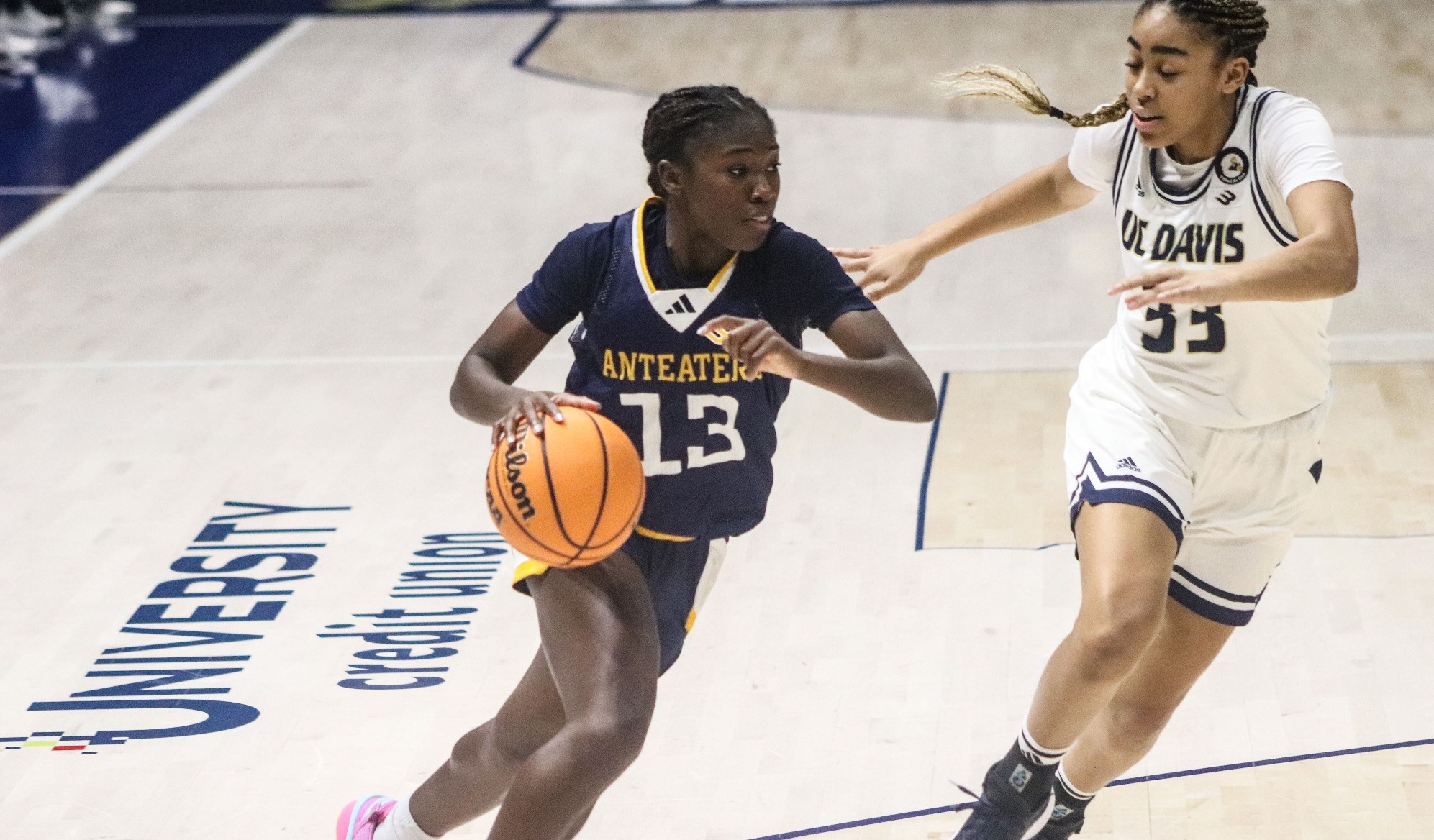Anteaters Fall Short at UC Davis, 60-57 - UCI Athletics