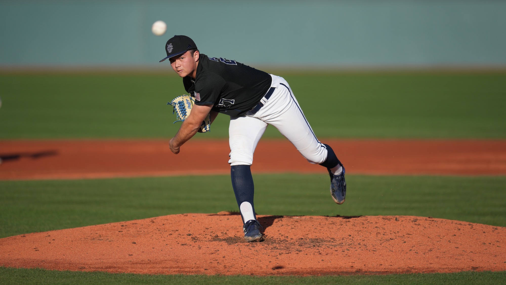No. 14 Anteaters Win Series Over No. 23 UCSB, 11-4 - UCI Athletics