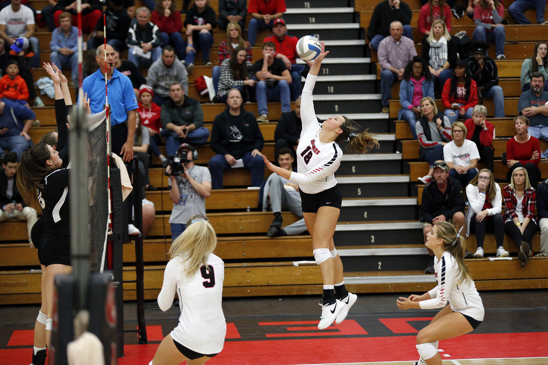 Molly Lawrence - Women's Volleyball - University of Central Missouri ...