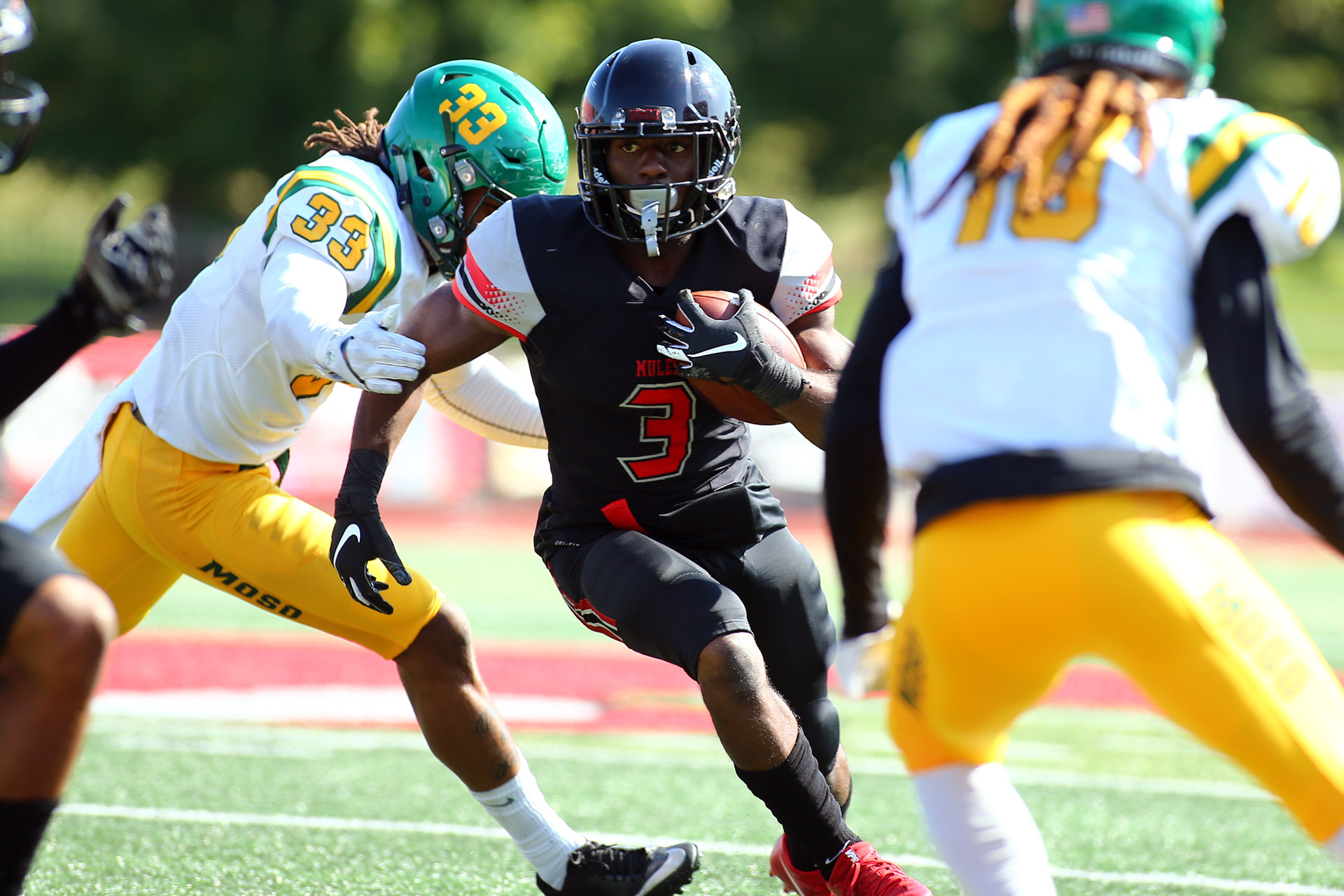 Big First Quarter Pushes Mules to Road Win - University of Central ...
