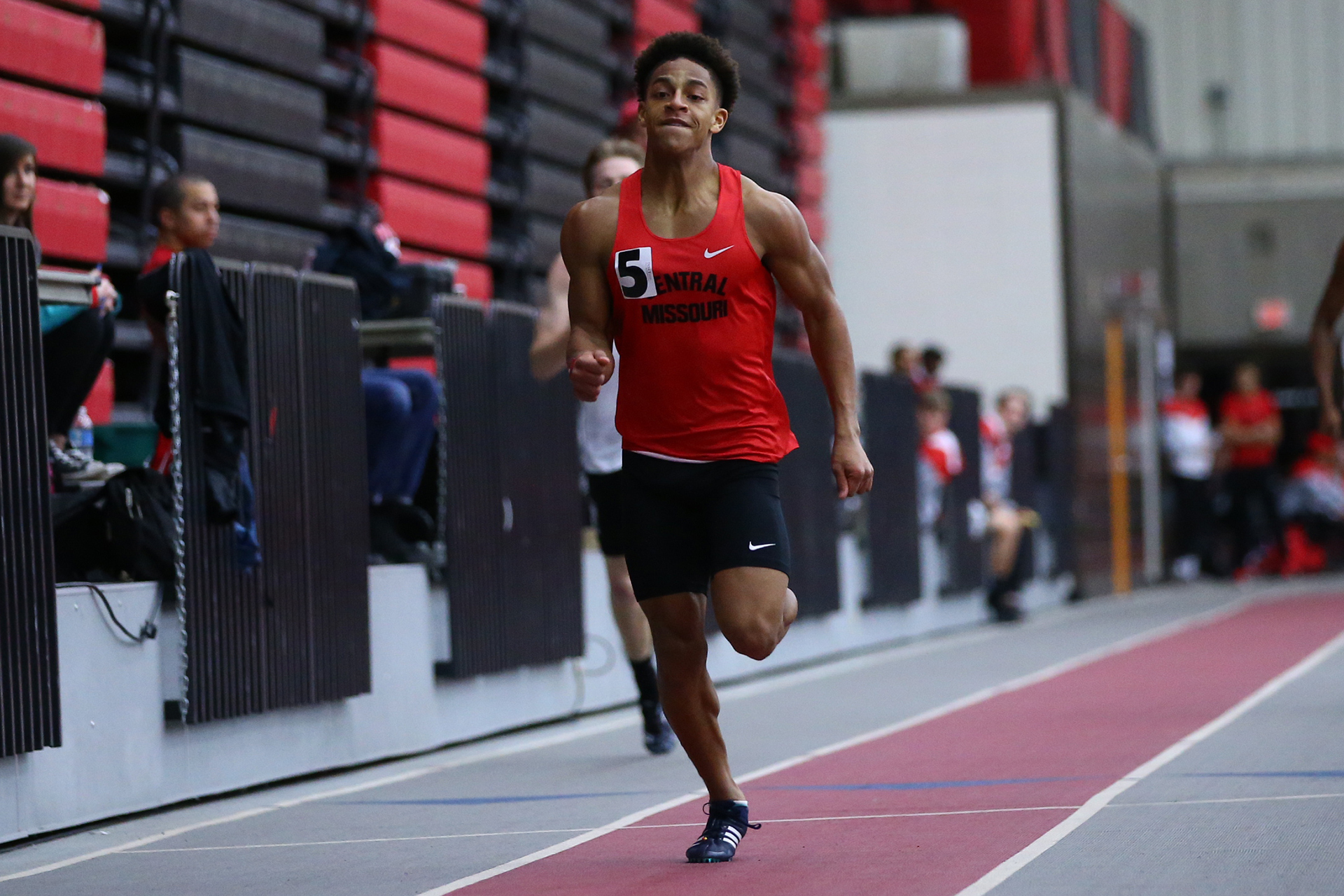 Zion Perry - Men's Track & Field - University of Central Missouri Athletics