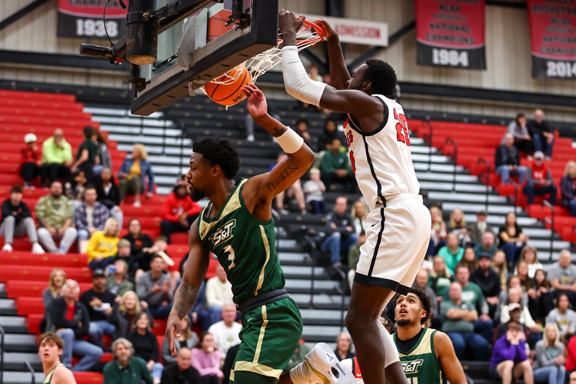 Kiner III’s Career-High 32 Points Leads Mules Basketball Past UNK 76-73 ...