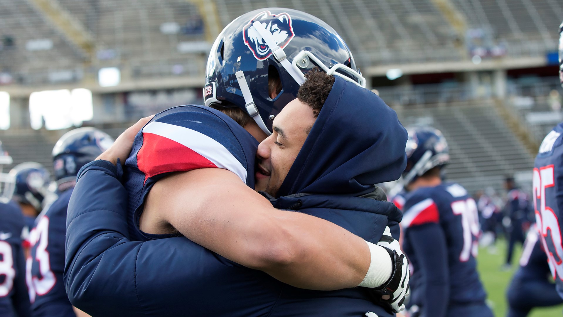Eli Thomas - Football - University of Connecticut Athletics