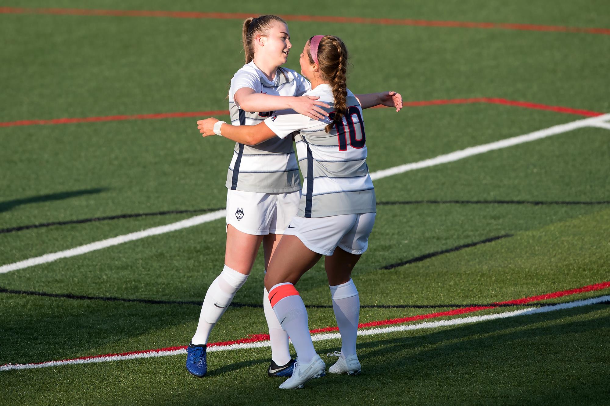 Alana Moore - Women's Soccer - University of Connecticut Athletics