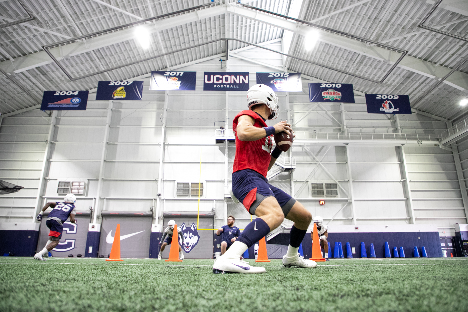 Micah Leon - Football - University of Connecticut Athletics