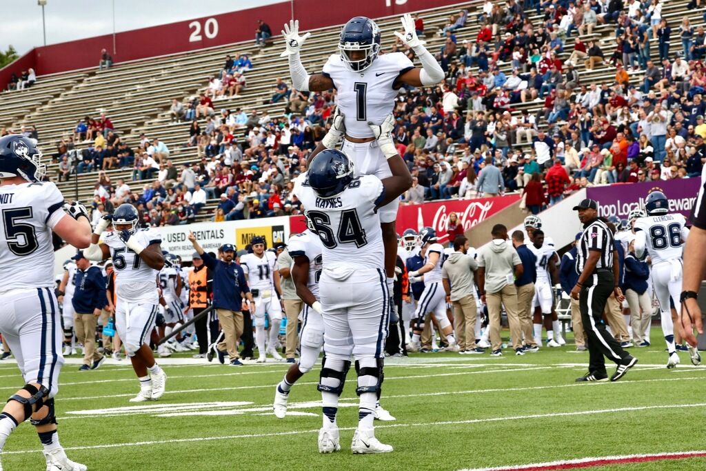 Christian Haynes - Football - University of Connecticut Athletics