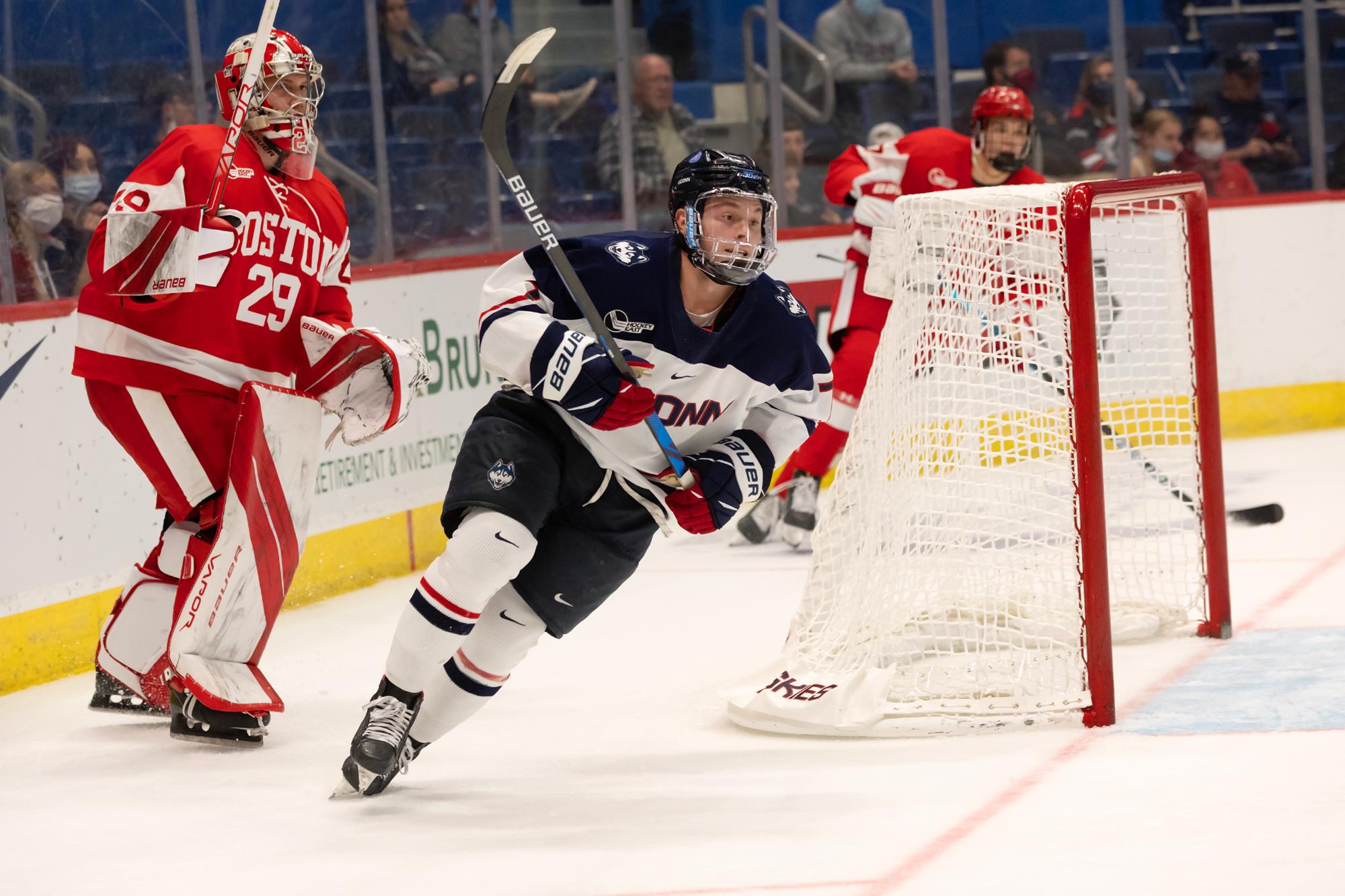 Jonny Evans - Men's Ice Hockey - University of Connecticut Athletics