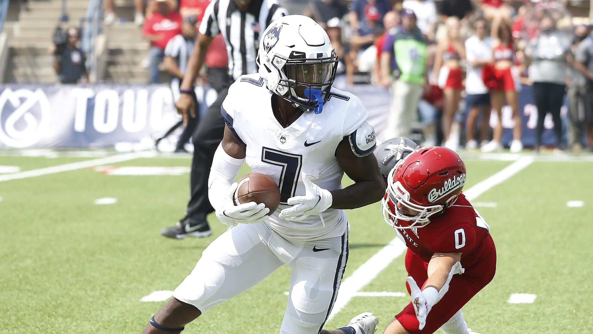 Cameron Ross - Football - University of Connecticut Athletics