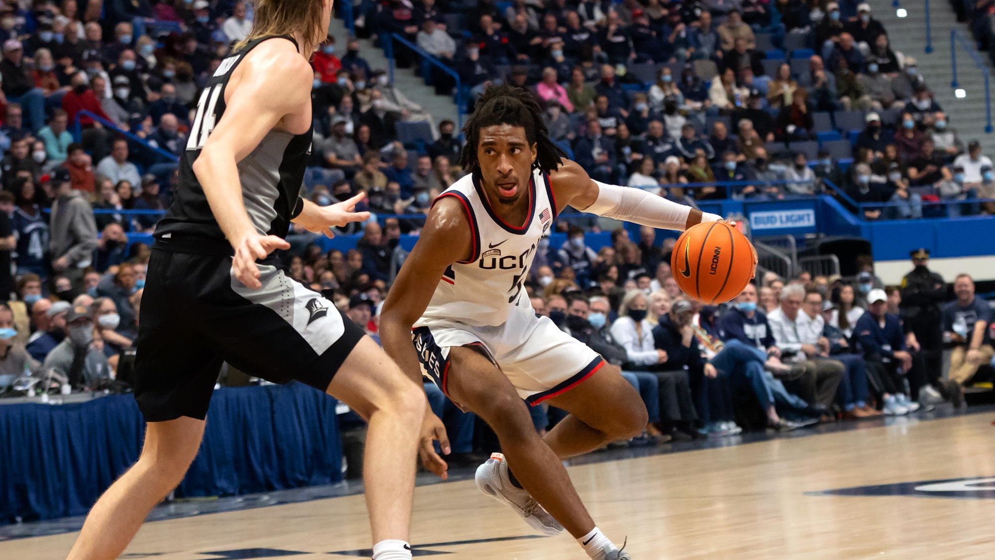 Isaiah Whaley - Men's Basketball - University of Connecticut Athletics