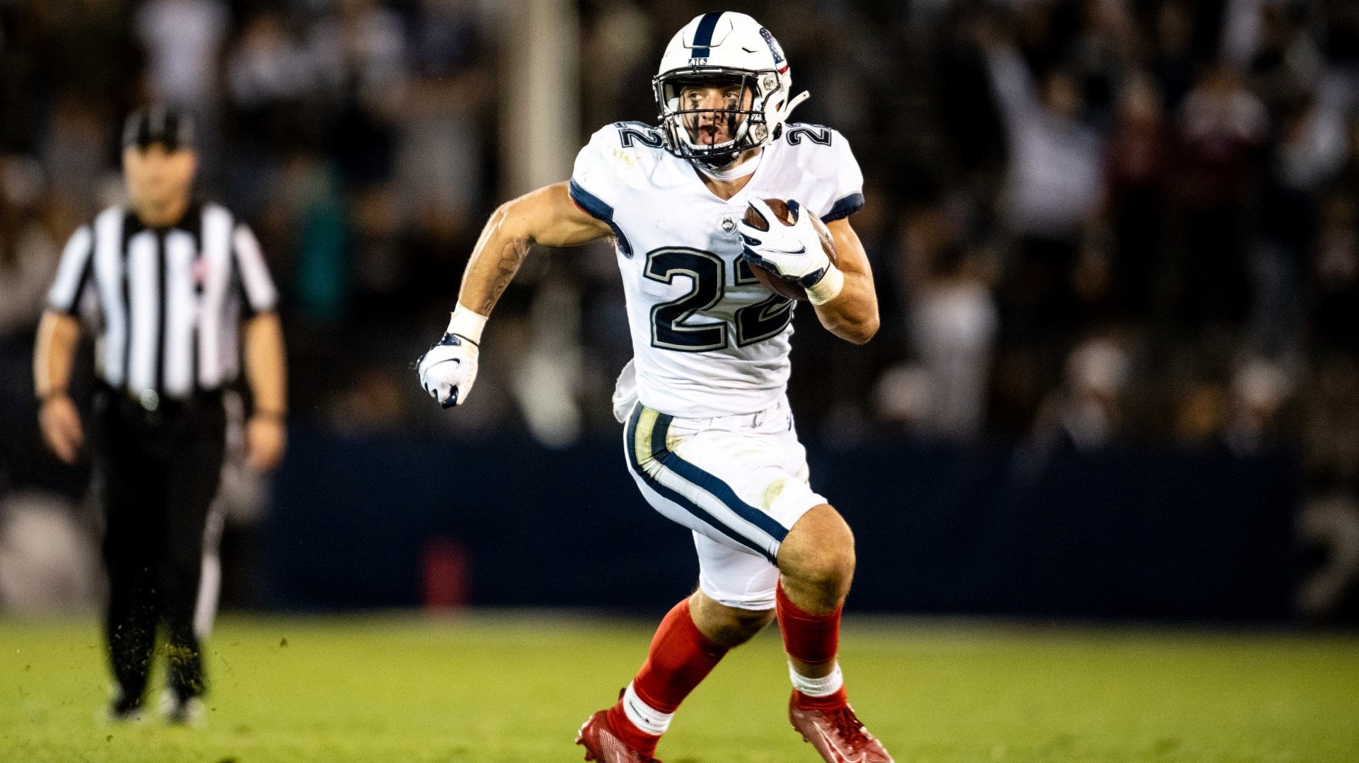 Victor Rosa - Football - University of Connecticut Athletics