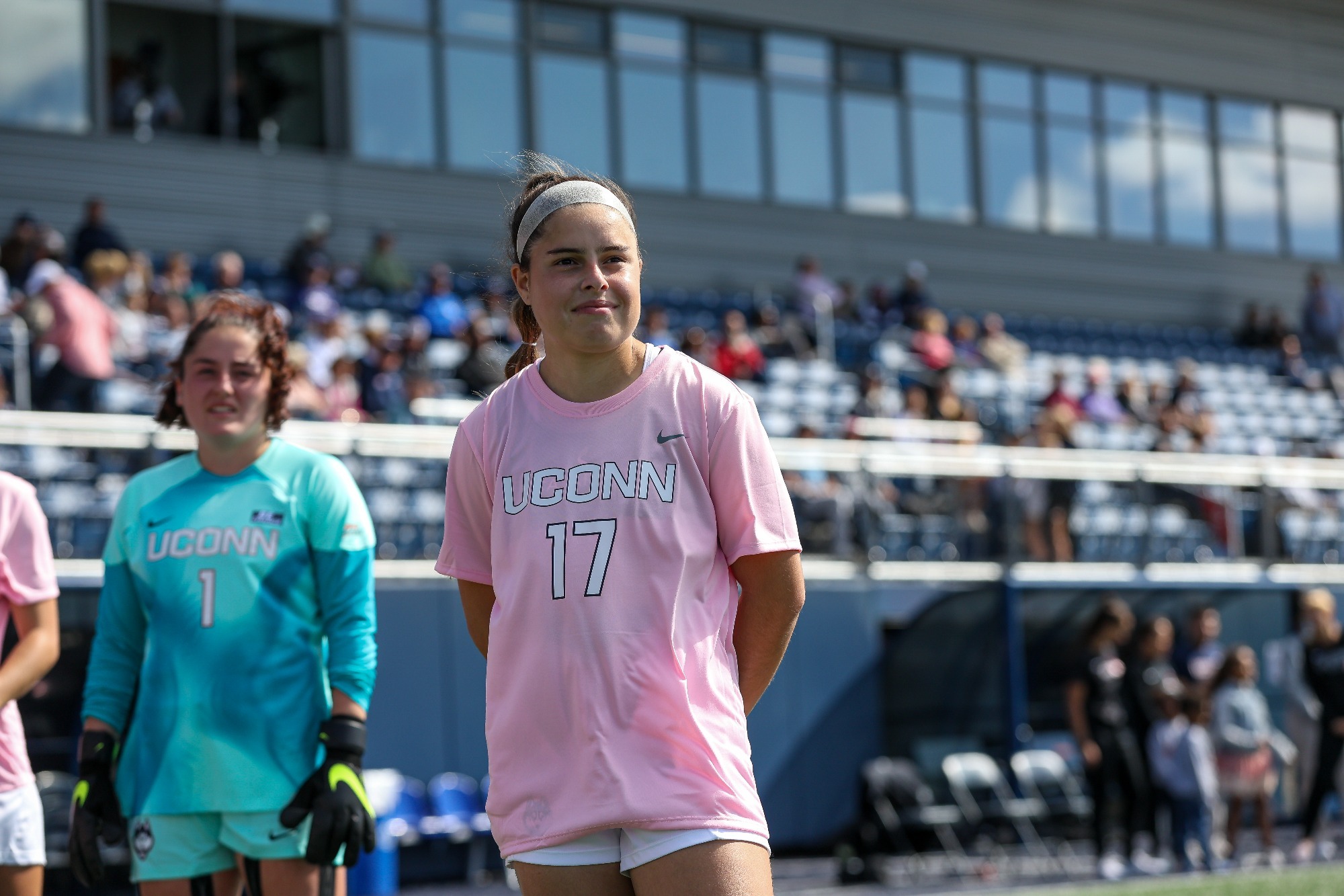 Izzy Gomez - Women's Soccer - University of Connecticut Athletics