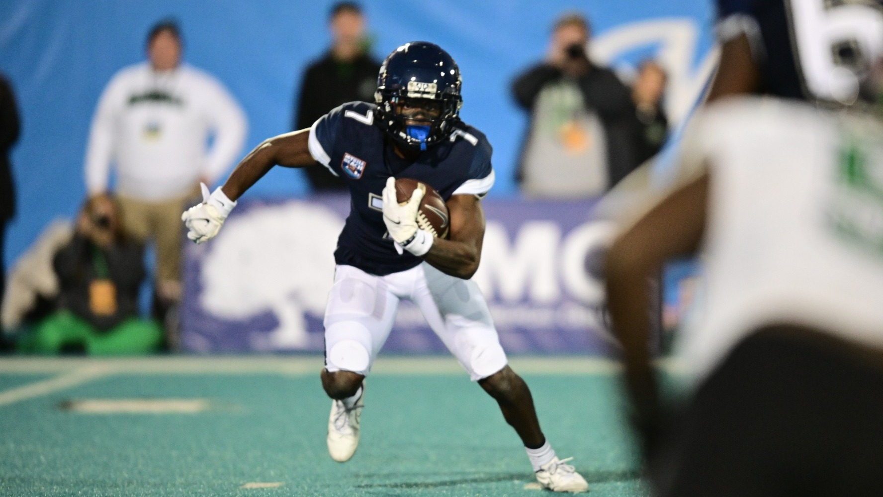 Cameron Ross - Football - University of Connecticut Athletics