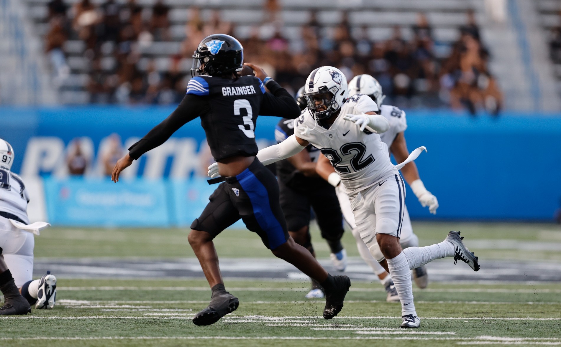 Noah Plack - Football - University of Connecticut Athletics