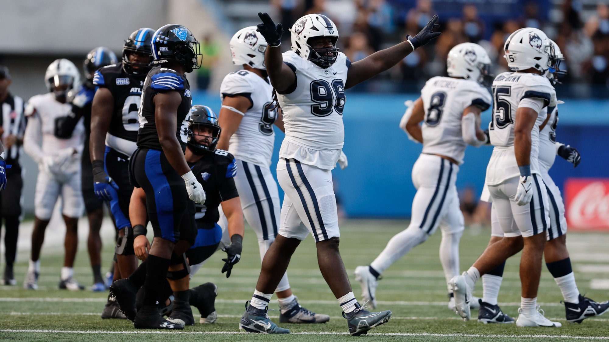 Dal'Mont Gourdine - Football - University of Connecticut Athletics