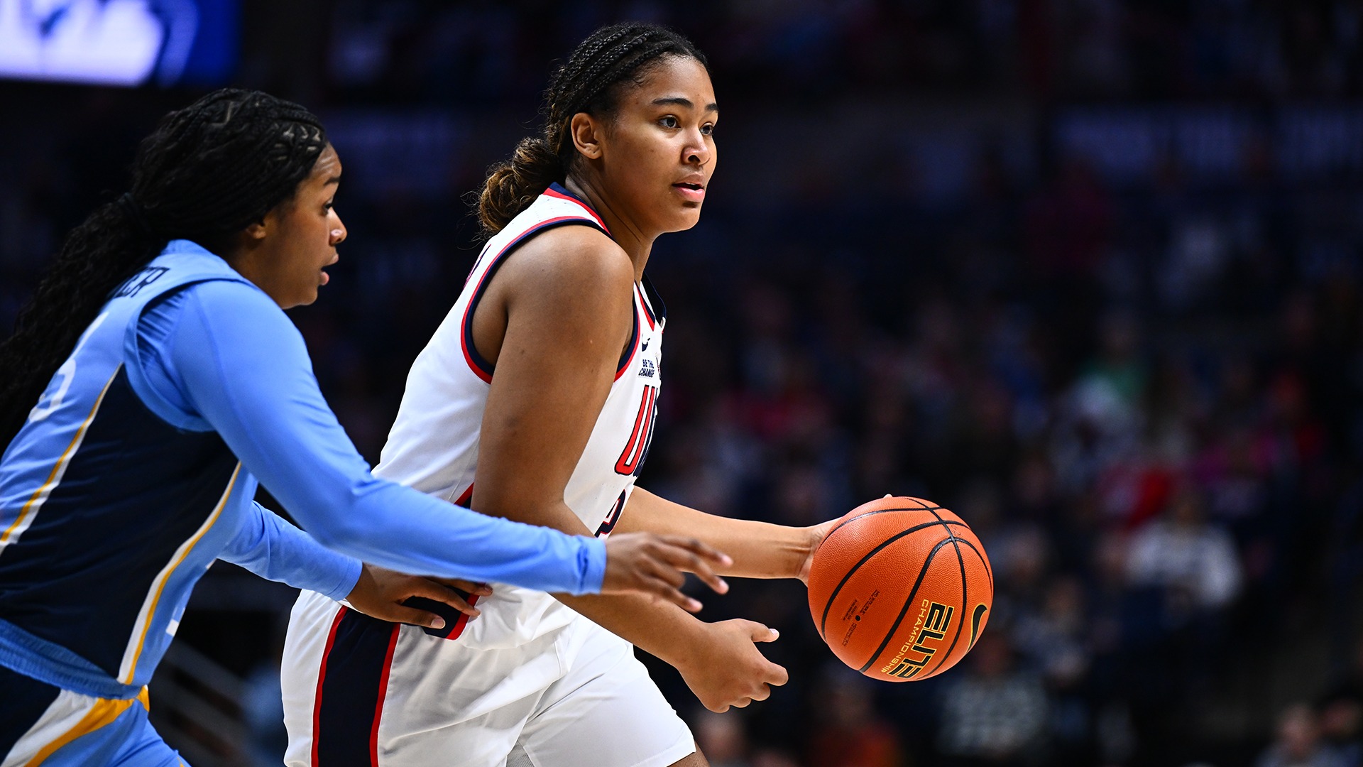 Sarah Strong Signs with UConn, Completes 2024 Signing Class ...