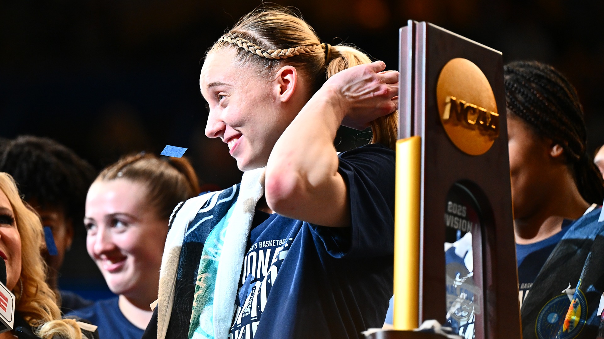 Paige Bueckers Selected as Naismith Trophy Semifinalist - University of ...
