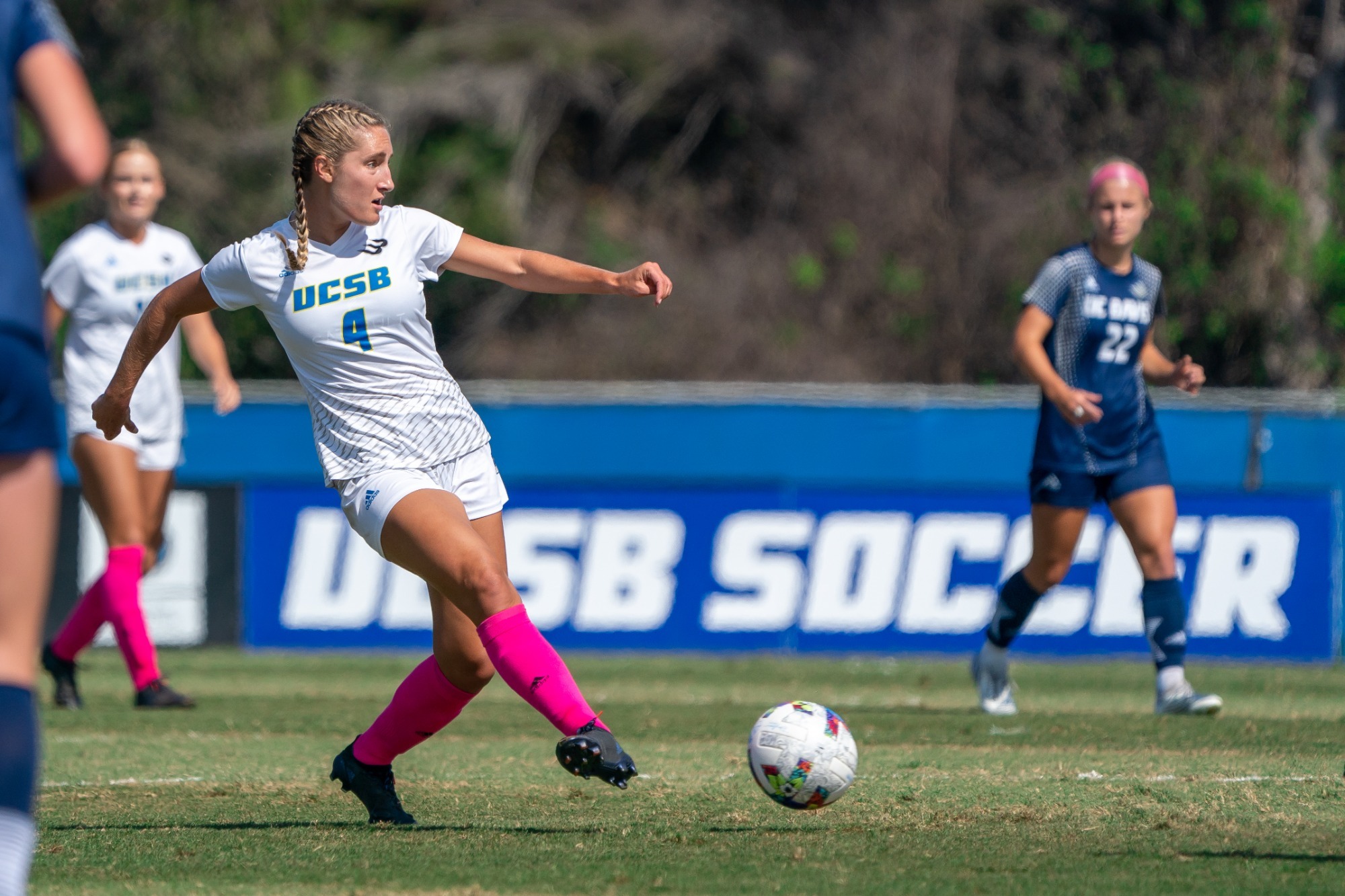 Lauren Helwig - 2023 - Women's Soccer - University of California, Santa ...