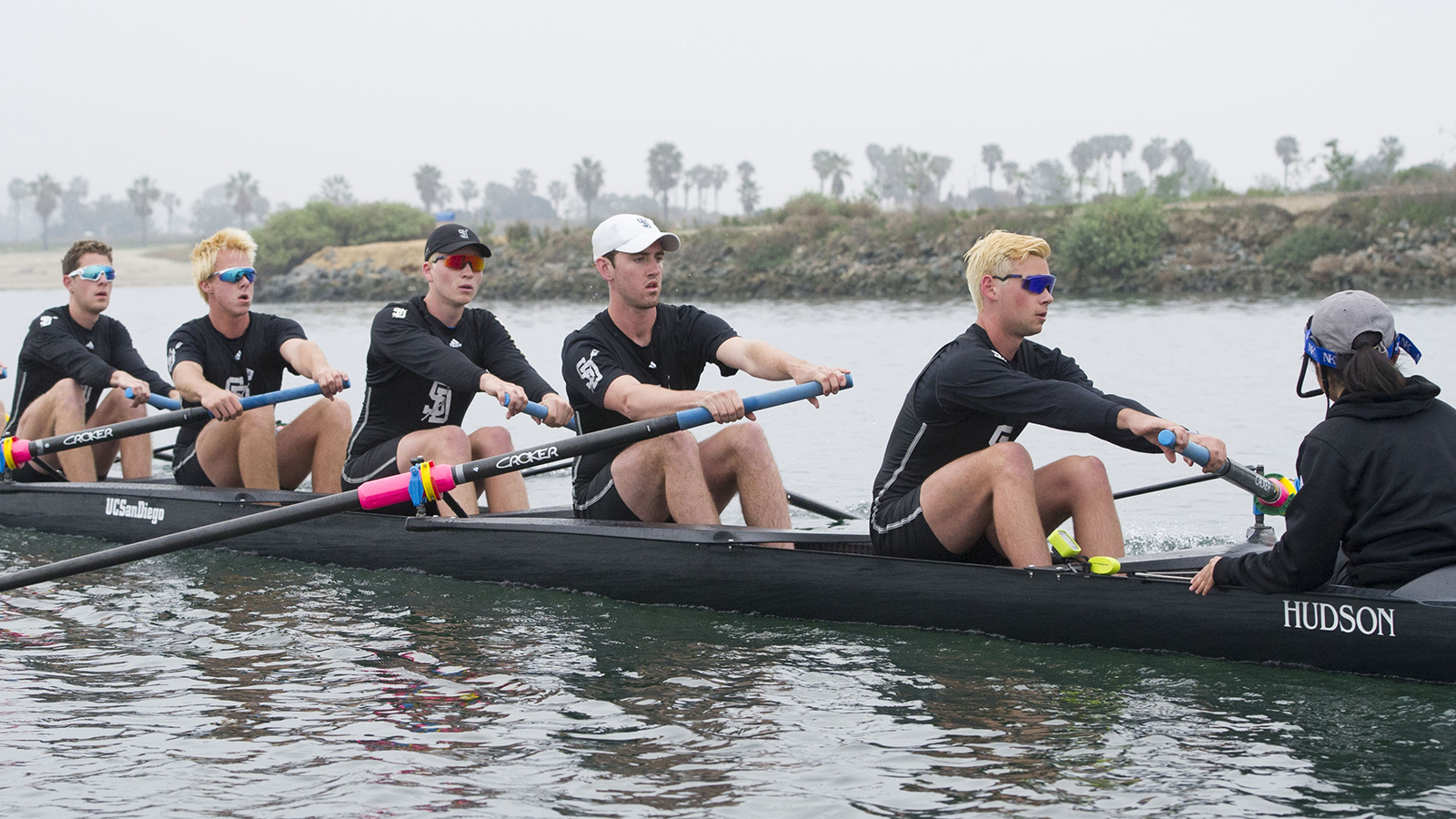 Men's Rowing Opens the Season at Head of the Schuylkill Regatta - UC ...