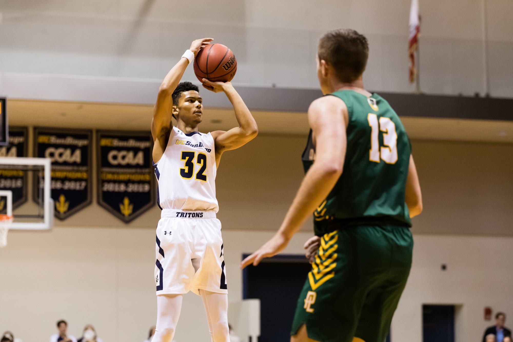 Howell Nearly Registers Triple-Double as Tritons Roll Past Otters - UC San Diego