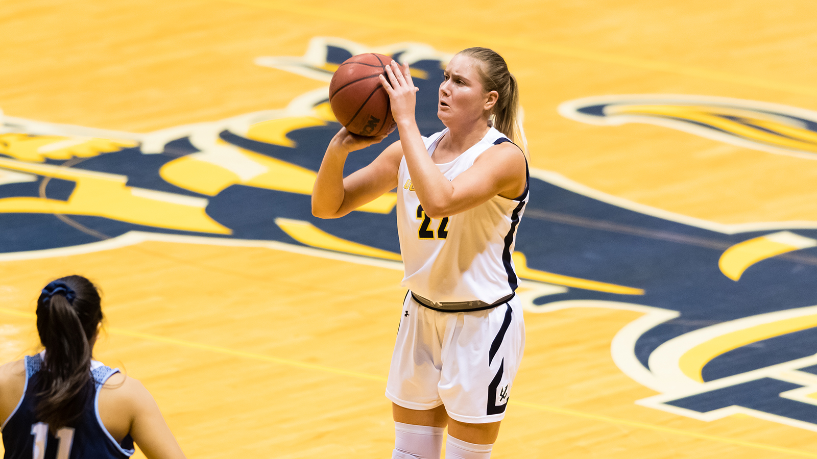 Sydney Sharp - 2019-20 - Women's Basketball - UC San Diego