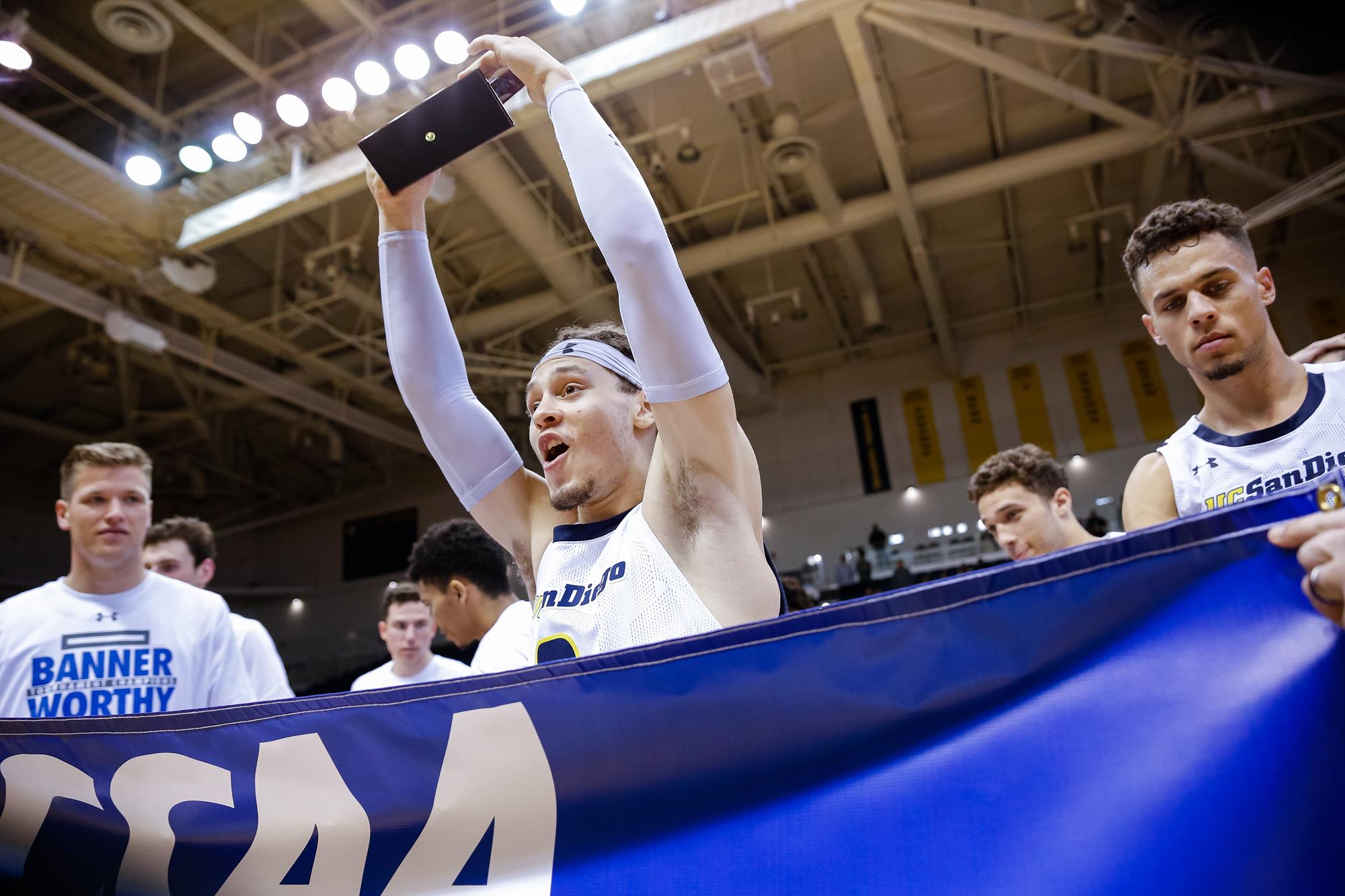 Tyrell Roberts - 2019-20 - Men's Basketball - UC San Diego