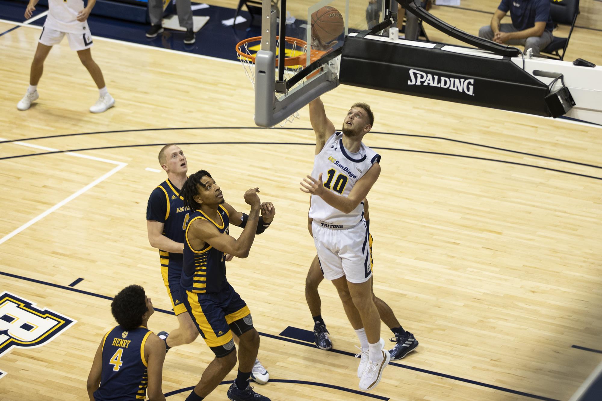 Toni Rocak - 2021-22 - Men's Basketball - UC San Diego