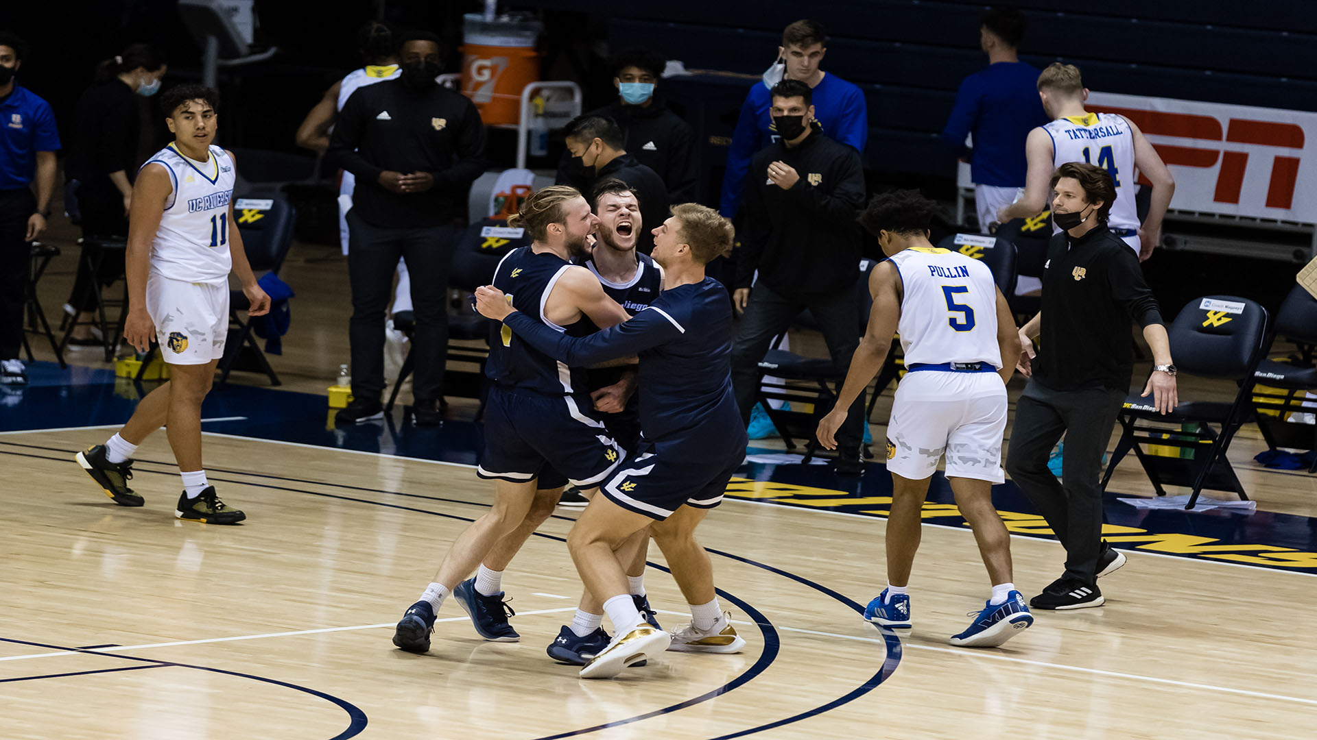 Hadley's Heroics Lift Tritons to OT Victory Over UC Riverside - UC San ...
