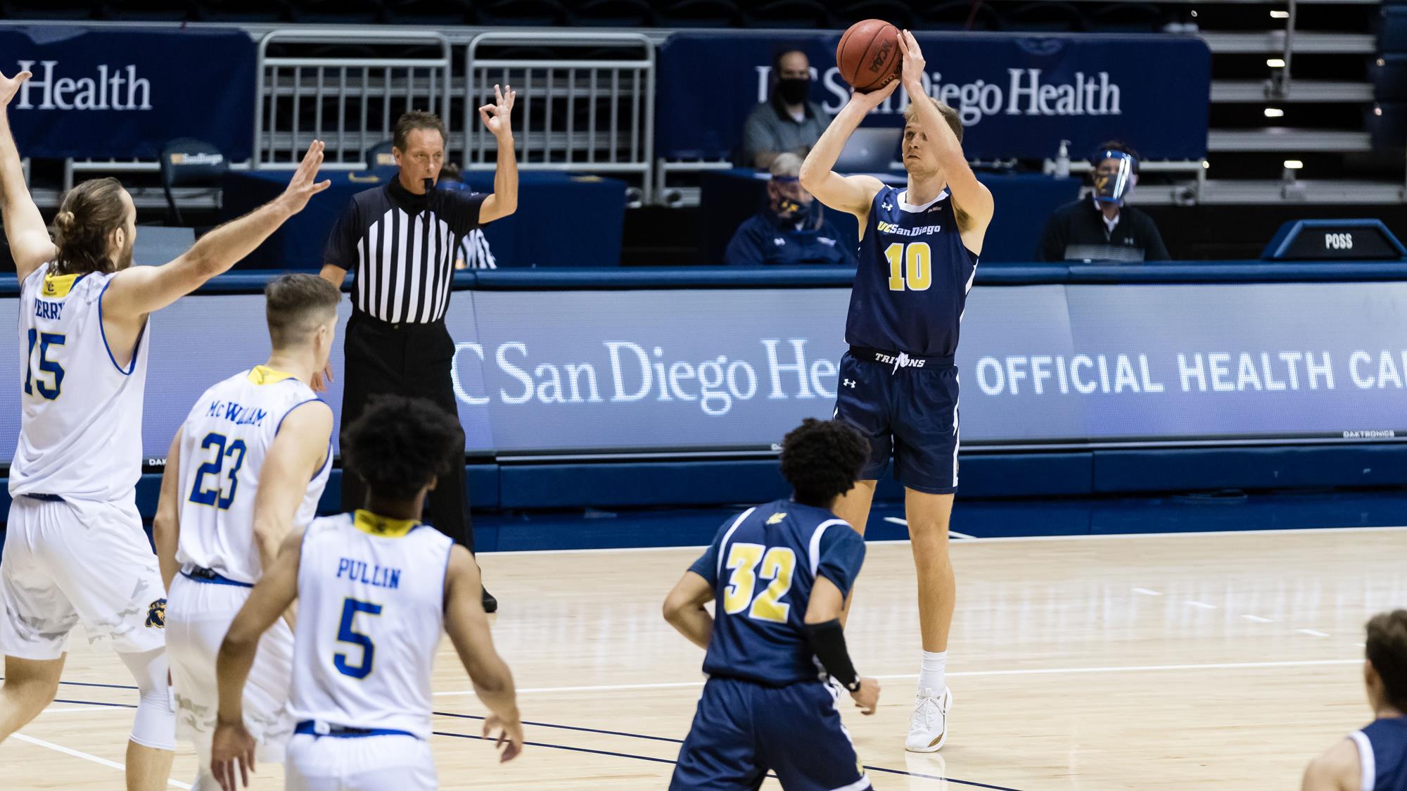 Toni Rocak - 2021-22 - Men's Basketball - UC San Diego