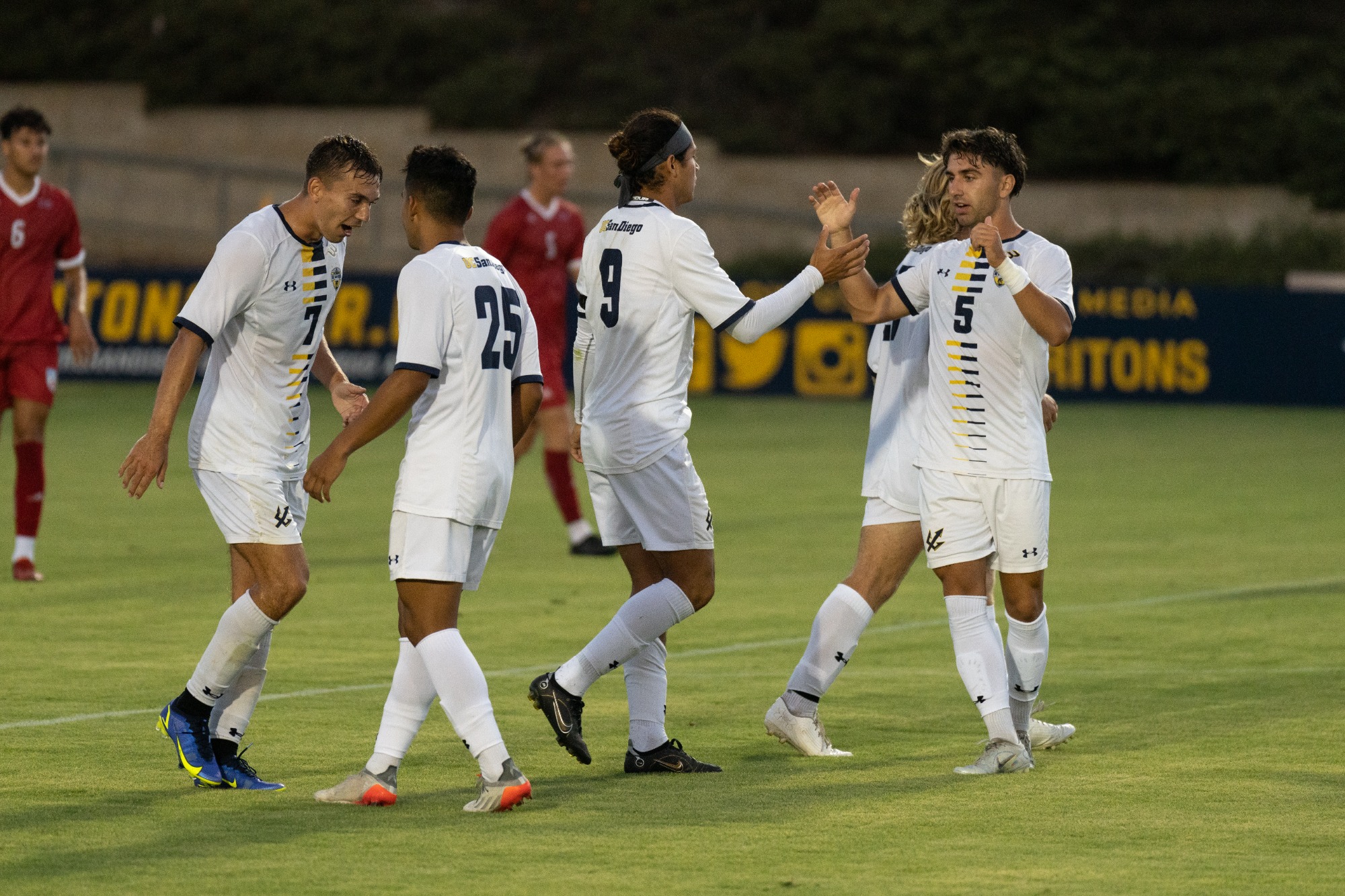 Tritons Top Tigers in Season Opener - UC San Diego