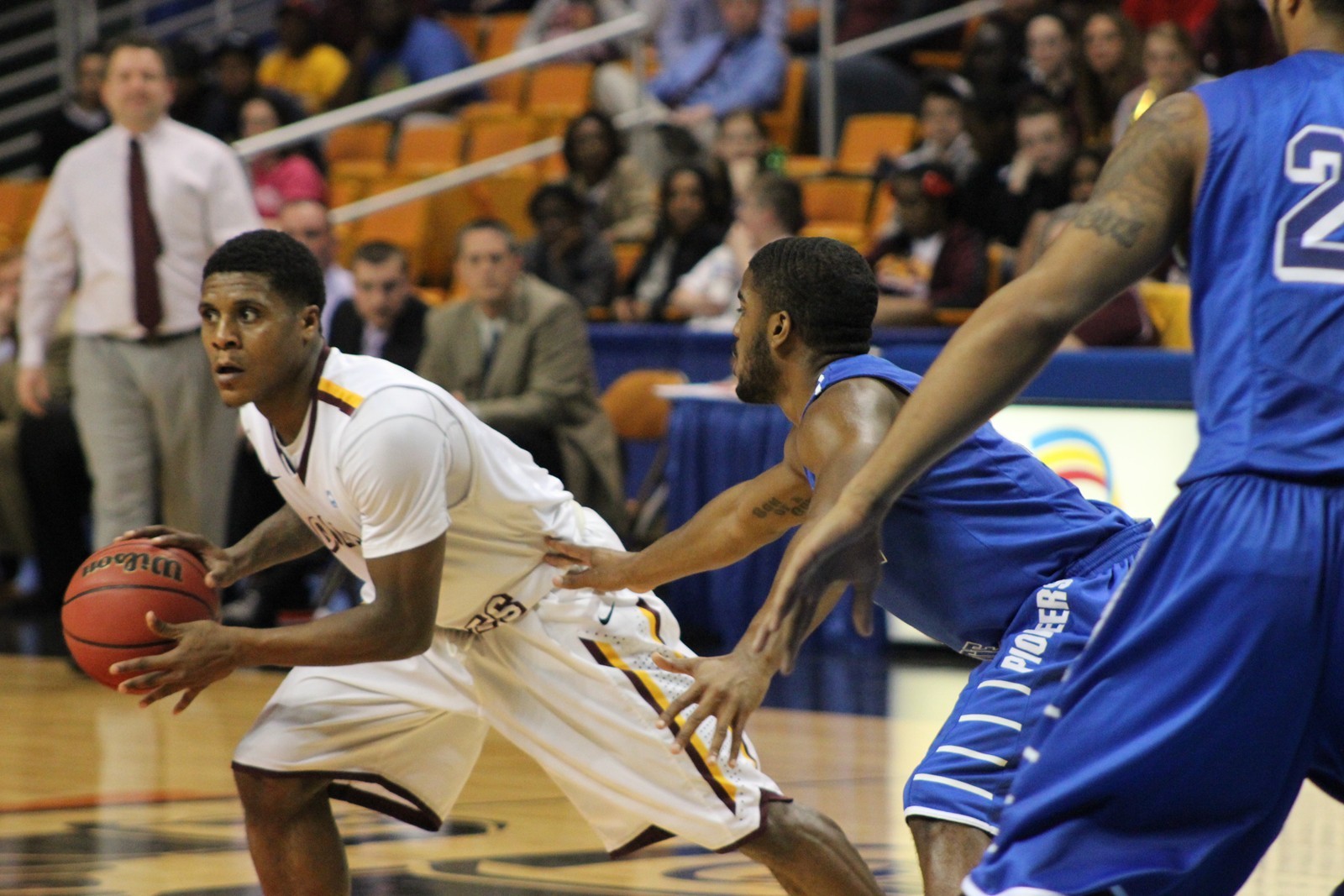 Denzel Douglas - Men's Basketball - University of Charleston Athletics