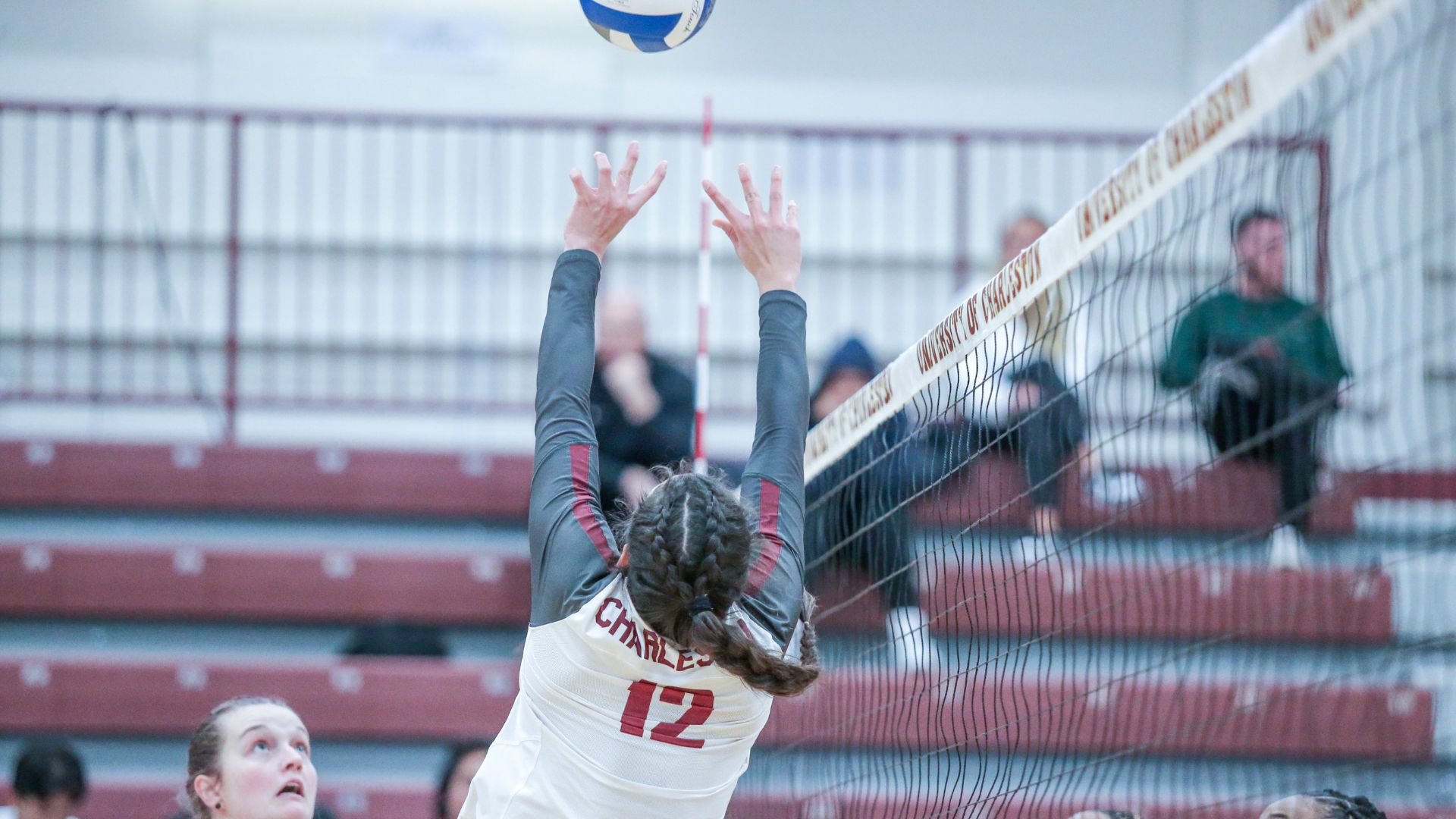 Women's Volleyball Remain Undefeated At Home After Win Over West ...