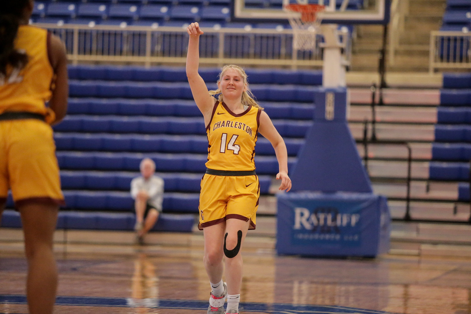 Dakota Reeves - Women's Basketball - University of Charleston Athletics