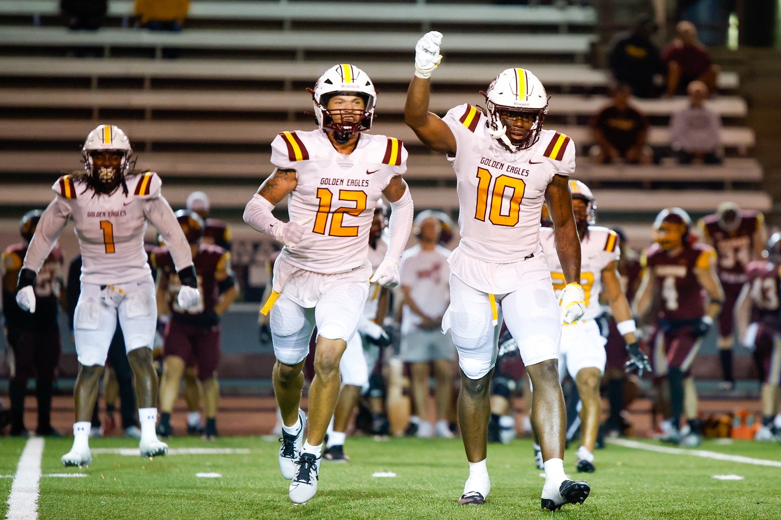 Charleston Defense Dominates in 22-13 Win at Home - University of ...