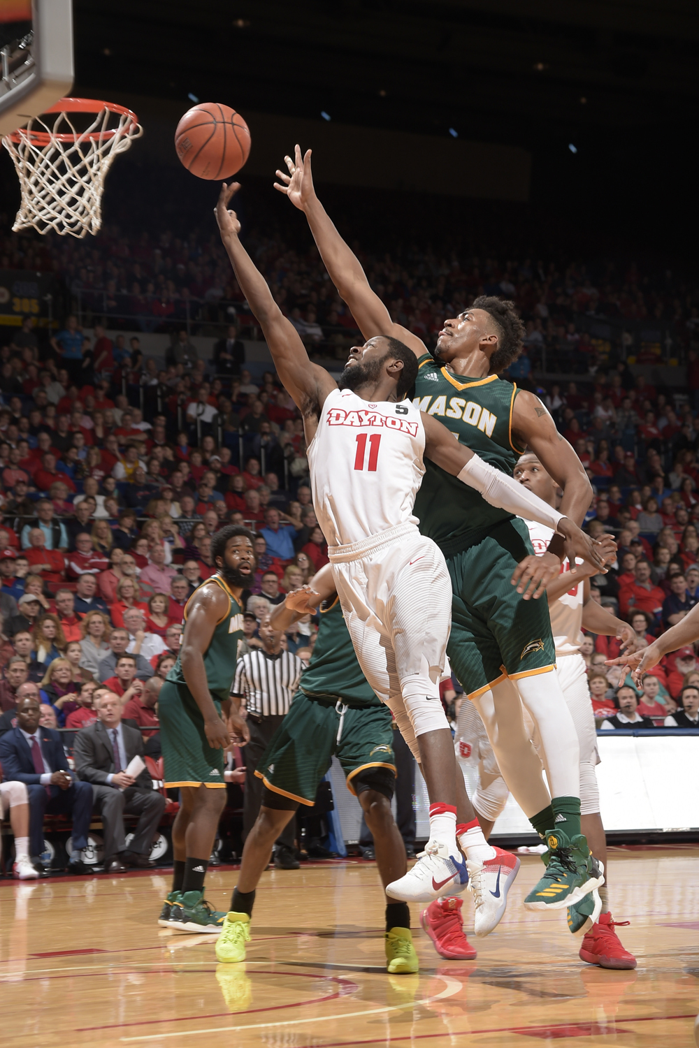 Scoochie Smith - Men's Basketball - University of Dayton Athletics