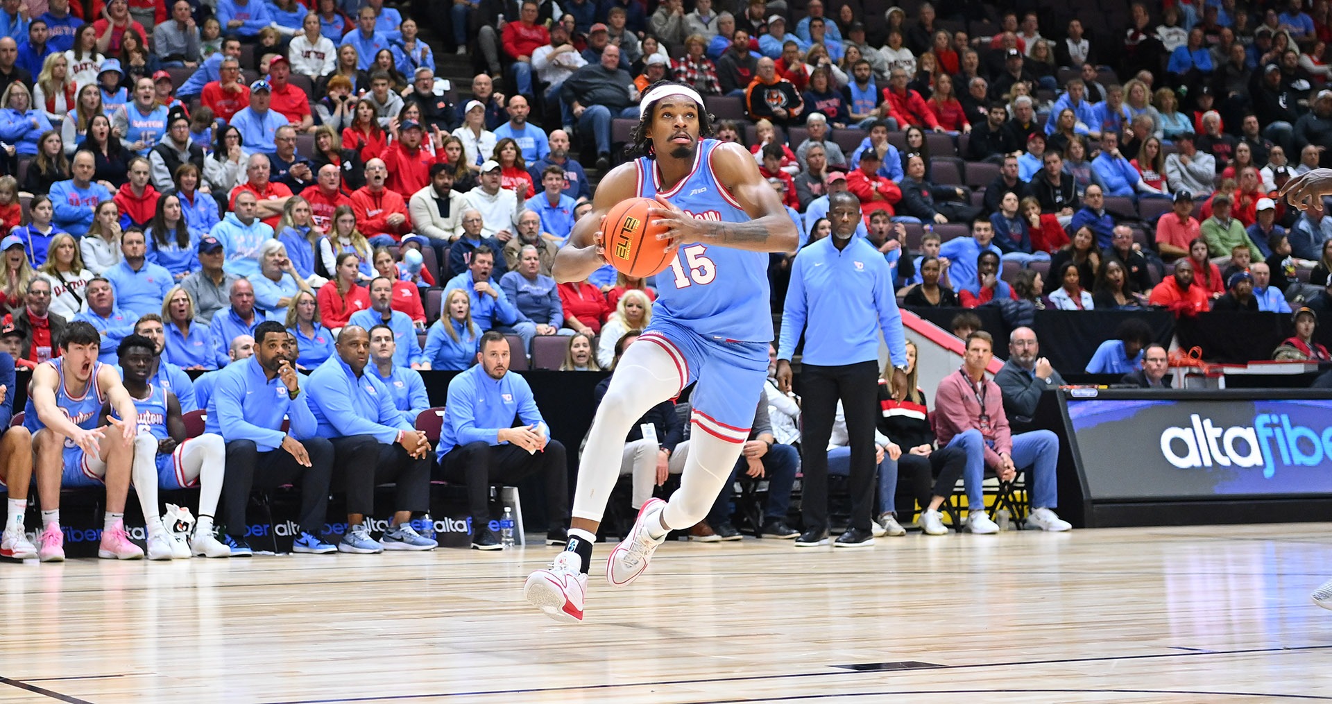 DaRon Holmes II - Men's Basketball - University of Dayton Athletics