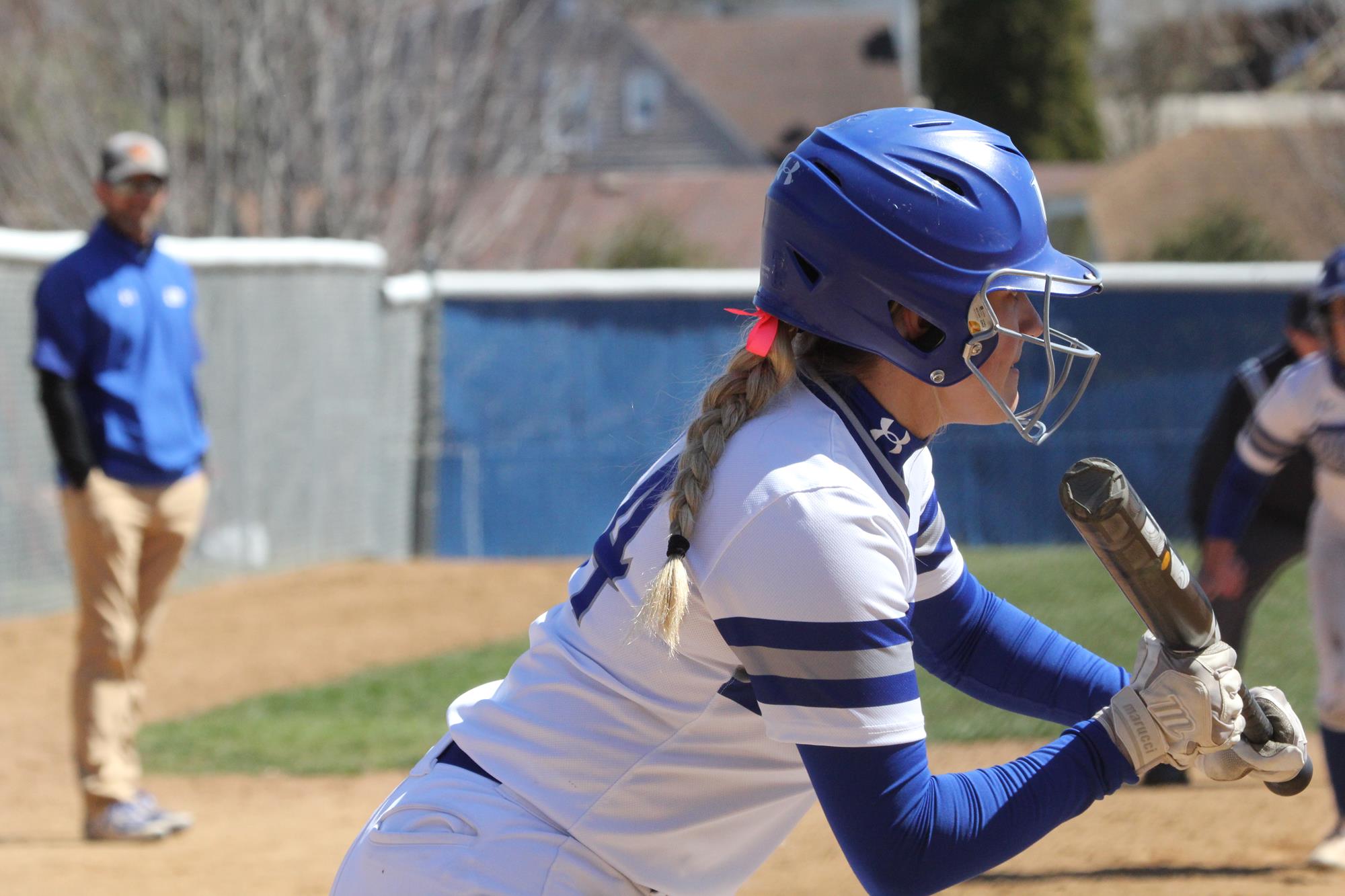 Softball Splits with Central Dutch in American Rivers Conference Action ...
