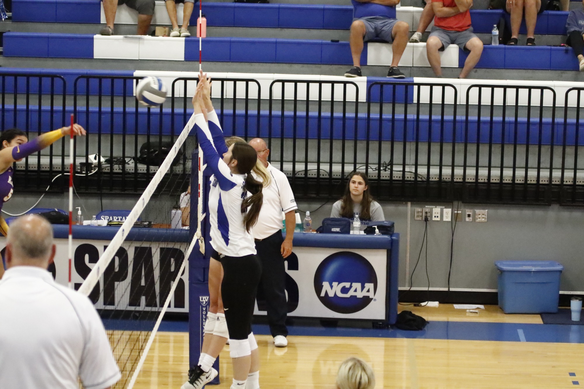 Alexis Adkins - 2023 - Women's Volleyball - University of Dubuque